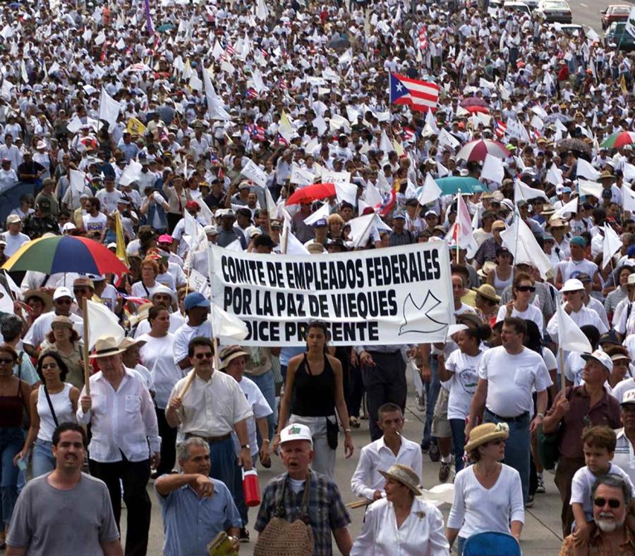 Revive la multitudinaria marcha "Paz para Vieques" | El Nuevo Día